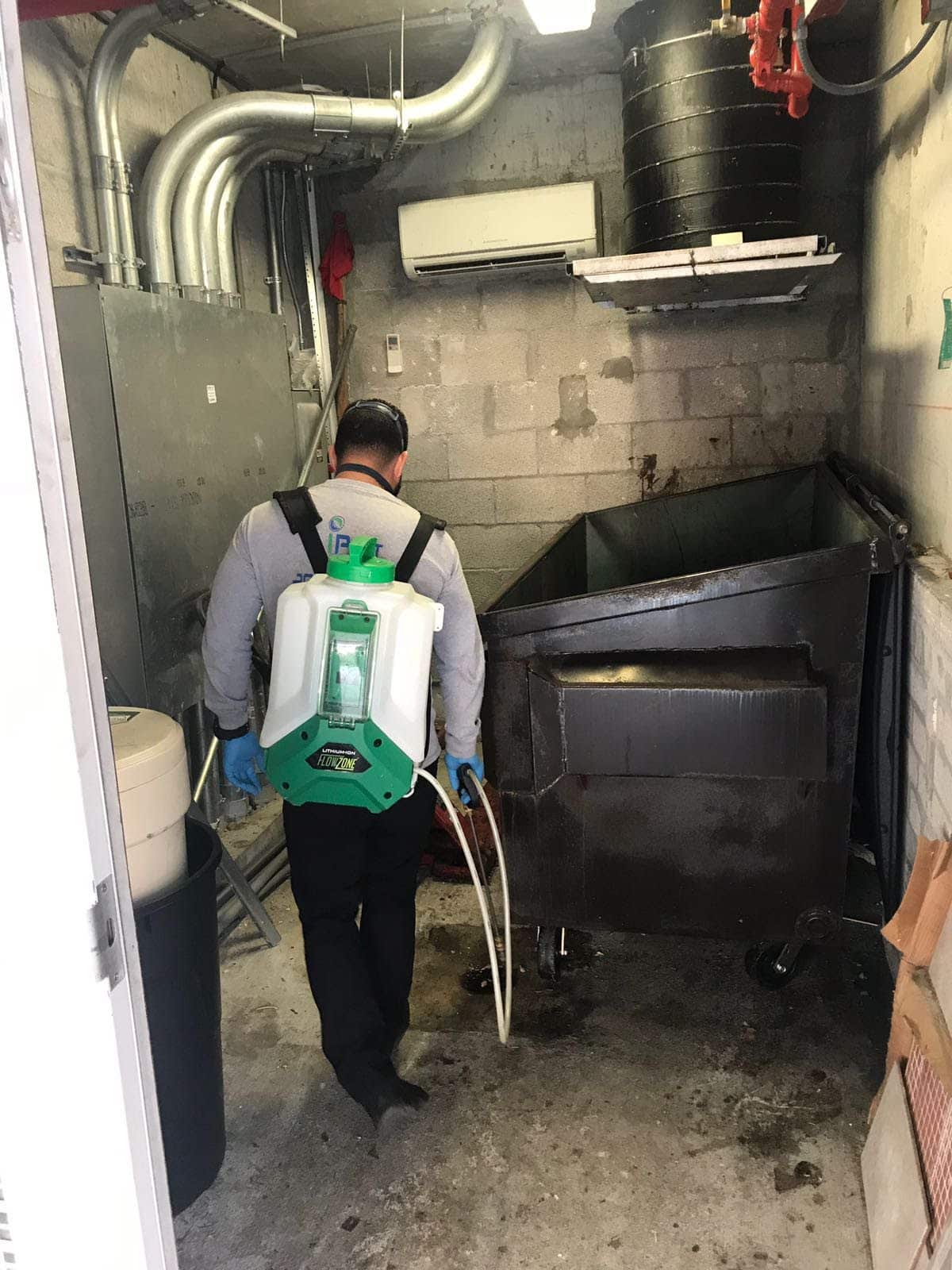 #1 Expert Exterminators in Miami, Florida | IPest Control Inc.